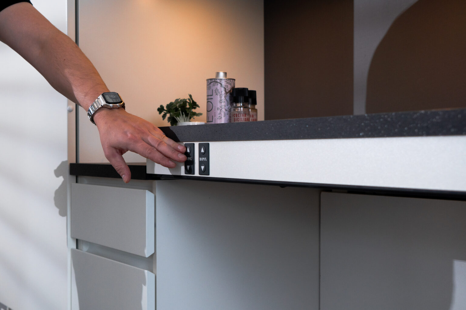 Height adjustable kitchen worktops | Ropox