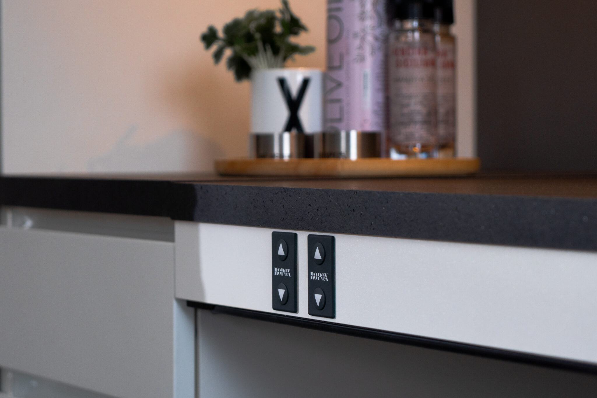 Height adjustable kitchen worktops | Ropox
