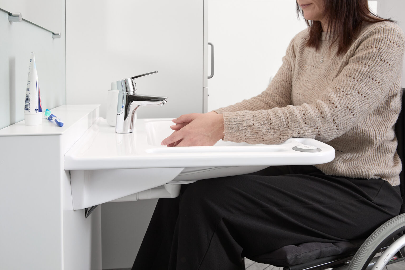 Accessible wash basins for elderly and disabled | Ropox